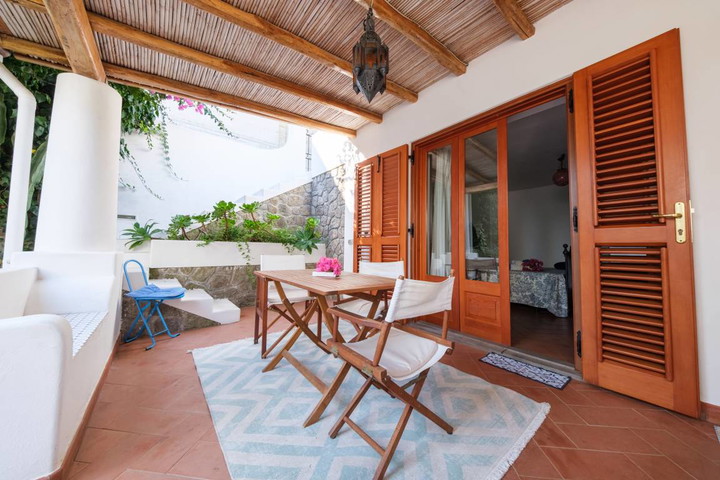 25 M² Villa ∙ 1 Bedroom ∙ 3 Guests - Lipari