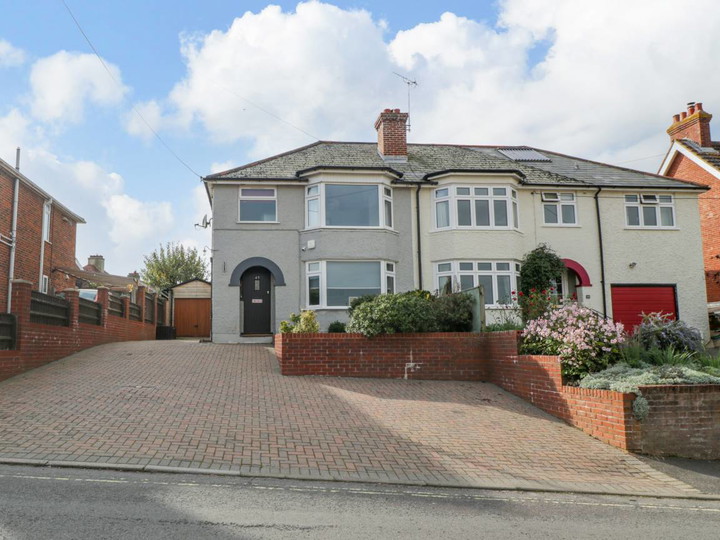 Cottage ∙ 3 Bedrooms ∙ 6 Guests - Brockenhurst