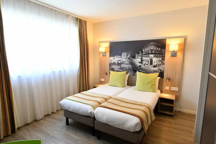 22 M² Enrumslägenhet ∙ 1 Sovrum ∙ 2 Gäster - Bordeaux