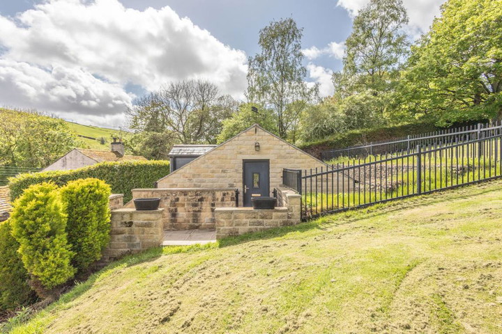 Apartment ∙ 2 Bedrooms ∙ 5 Guests - Keighley