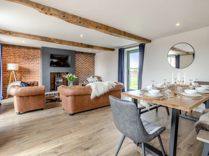 Cottage ∙ 4 Bedrooms ∙ 8 Guests - 