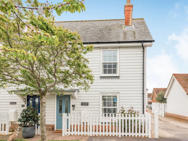 Cottage ∙ 2 Bedrooms ∙ 4 Guests - Tenterden
