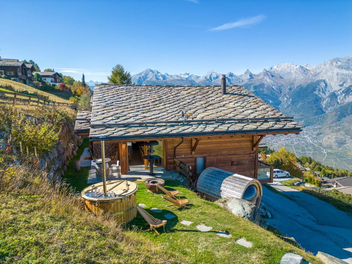 236 M² Chalet ∙ 6 Bedrooms ∙ 14 Guests - Nendaz