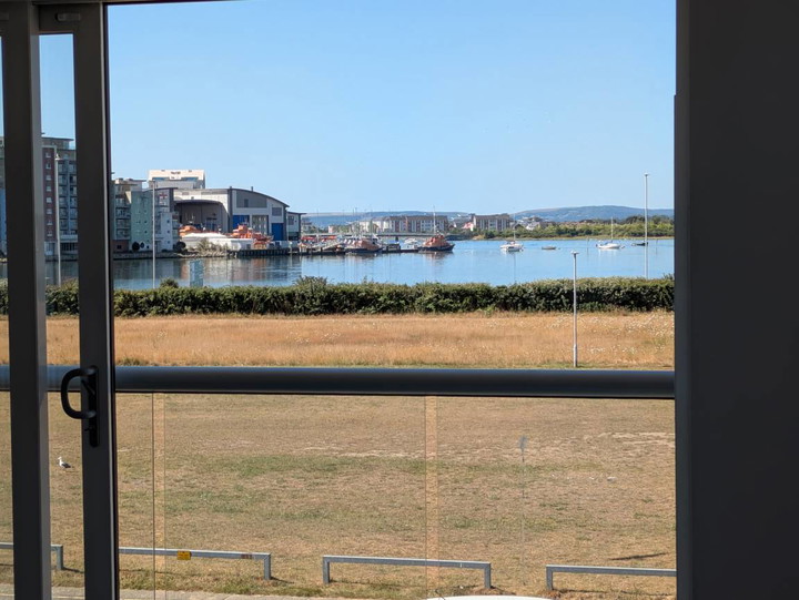 Cottage ∙ 3 Bedrooms ∙ 6 Guests - Poole