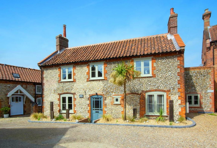 Cottage ∙ 3 Bedrooms ∙ 6 Guests - Holt