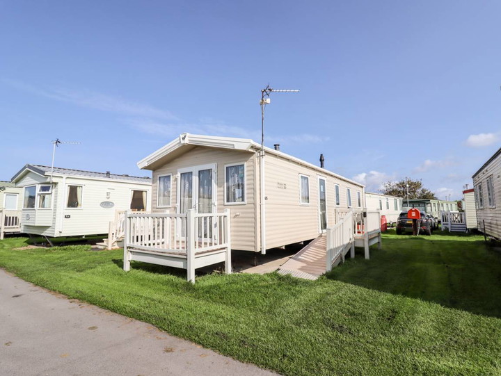 Cottage ∙ 3 Bedrooms ∙ 6 Guests - Towyn