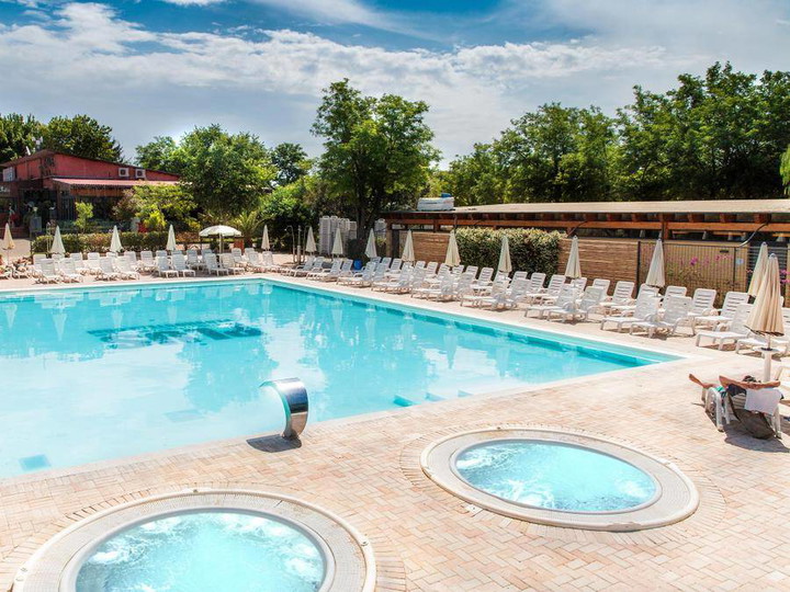 Caravan ∙ 2 Bedrooms ∙ 5 Guests - Rome
