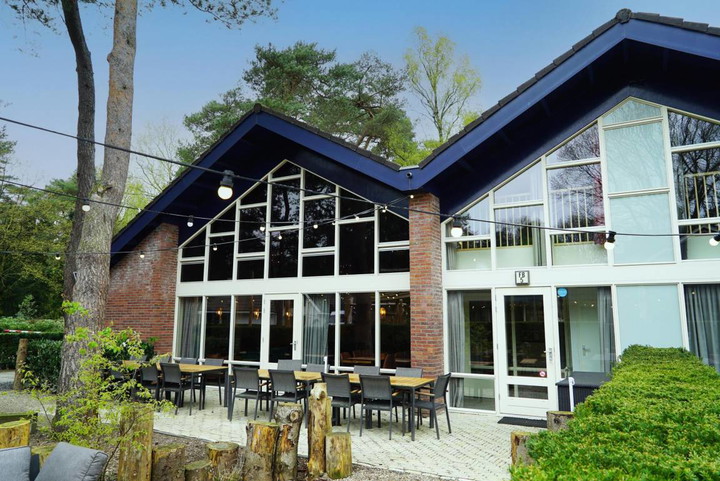 265 M² Ferienhaus ∙ 6 Schlafzimmer ∙ 24 Gäste - Apeldoorn