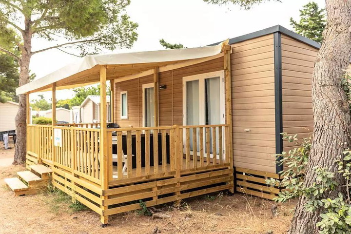 24 M² Caravan ∙ 2 Slaapkamers ∙ 4 Gasten - Pula