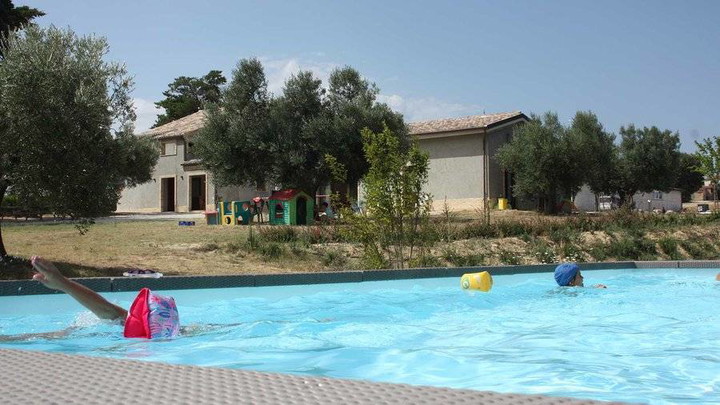 14 M² Camera Privata ∙ 1 Camera Da Letto ∙ 4 Ospiti - Castelfidardo