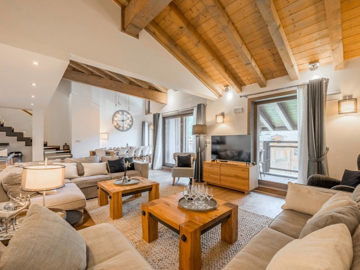 158 M² Appartement ∙ 5 Chambres ∙ 12 Personnes - Taninges