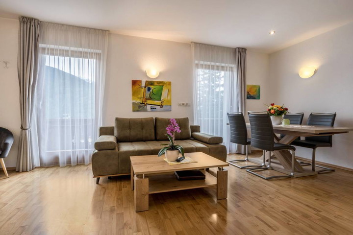 65 M² Apartment ∙ 2 Bedrooms ∙ 6 Guests - Brixen