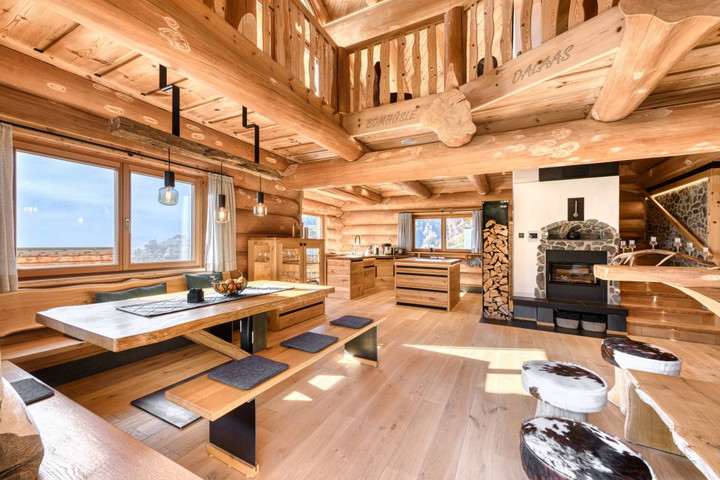 190 M² Chalet ∙ 3 Bedrooms ∙ 6 Guests - Lech