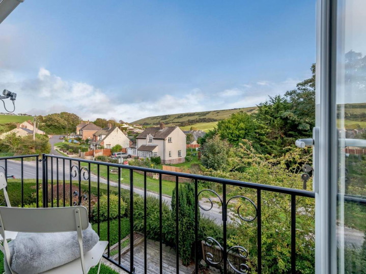 Cottage ∙ 2 Bedrooms ∙ 4 Guests - West Lulworth