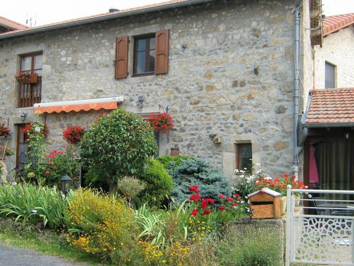 100 M² Cottage ∙ 3 Chambres ∙ 7 Personnes - Haute-Loire