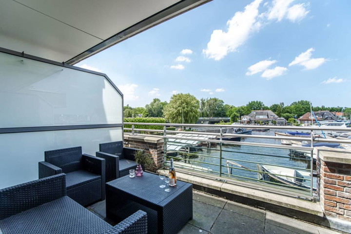 60 M² Apartment ∙ 1 Bedroom ∙ 4 Guests - Lisse