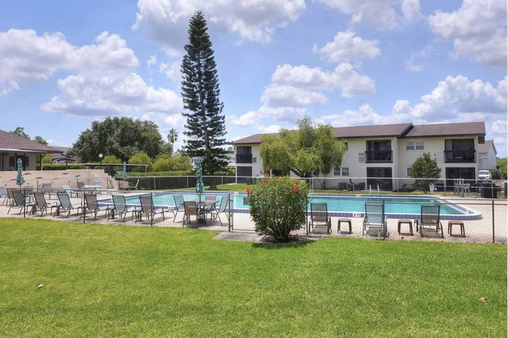 78 M² Condomínio ∙ 2 Quartos ∙ 4 Hóspedes - Winter Haven, FL