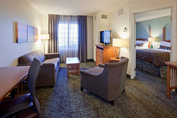 Condo ∙ 1 Bedroom ∙ 6 Guests - Bloomington, MN