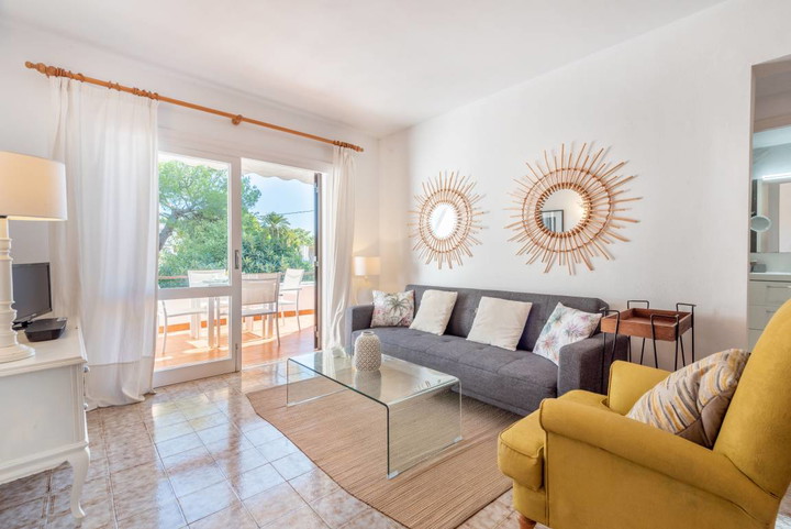 75 M² Apartamento ∙ 2 Habitaciones ∙ 4 Huéspedes - Alcudia