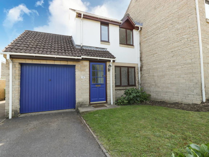 Cottage ∙ 2 Bedrooms ∙ 4 Guests - Bradford-on-Avon