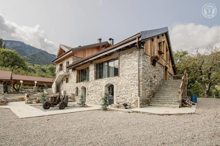 187 M² Gîte ∙ 6 Habitaciones ∙ 12 Huéspedes - Moûtiers