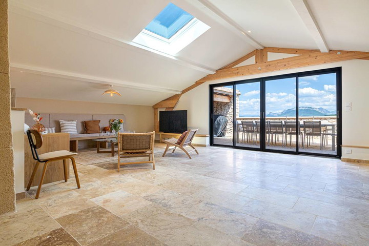 200 M² Huis ∙ 5 Slaapkamers ∙ 10 Gasten - Marsanne