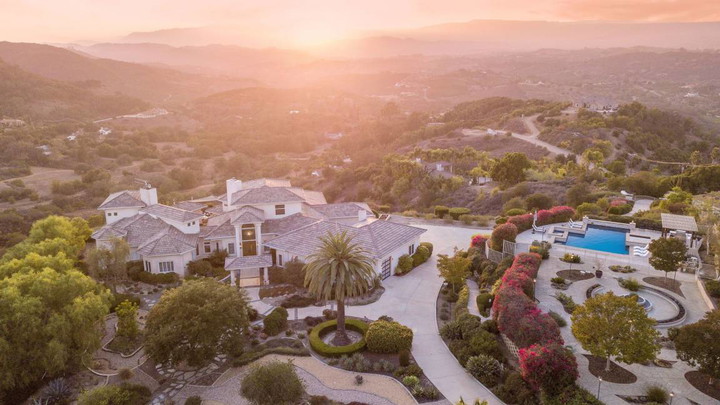 486 M² Villa ∙ 7 Bedrooms ∙ 18 Guests - Temecula, CA
