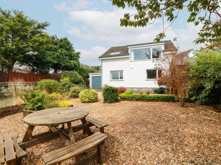 Cottage ∙ 3 Bedrooms ∙ 7 Guests - Castle Douglas