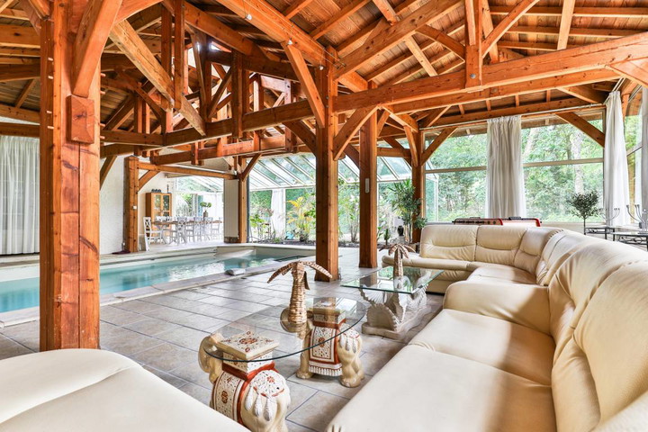 367 M² House ∙ 4 Bedrooms ∙ 14 Guests - Hostens