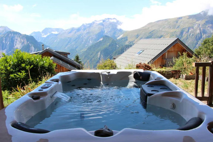 340 M² Chalet ∙ 8 Chambres ∙ 20 Personnes - Isère