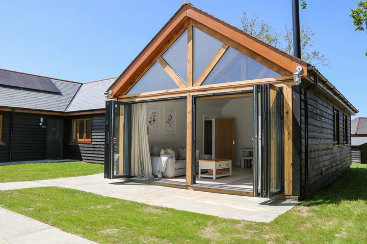 Cottage ∙ 2 Bedrooms ∙ 4 Guests - Fareham