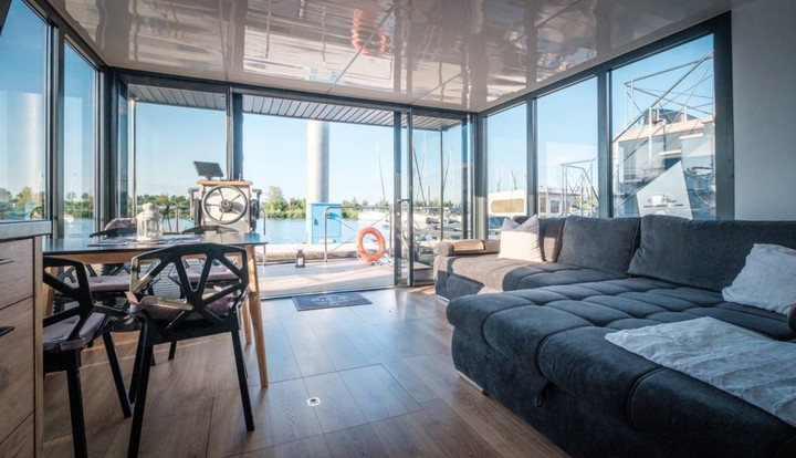 52 M² Huisboot ∙ 2 Slaapkamers ∙ 6 Gasten - Kranenburg