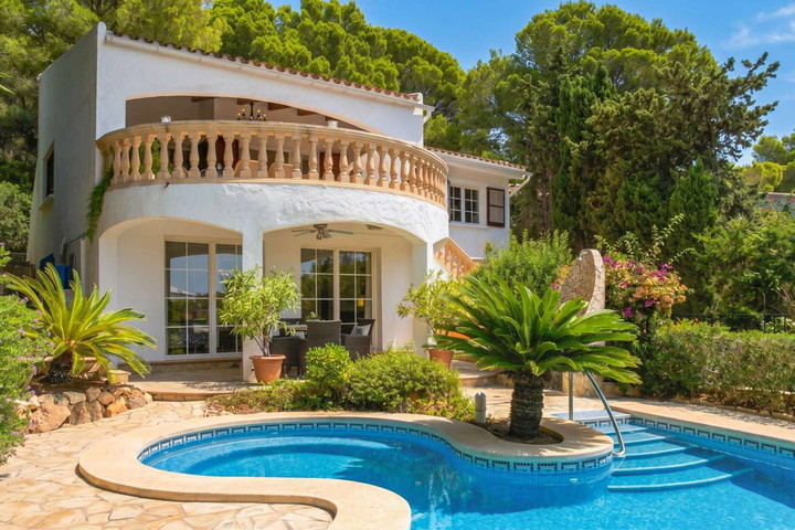 205 M² Villa ∙ 3 Bedrooms ∙ 6 Guests - Santa Ponsa