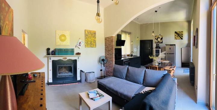 55 M² House ∙ 1 Bedroom ∙ 5 Guests - Varese