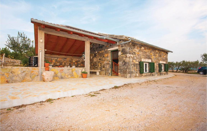 67 M² Ferienhaus ∙ 4 Gäste - Tisno