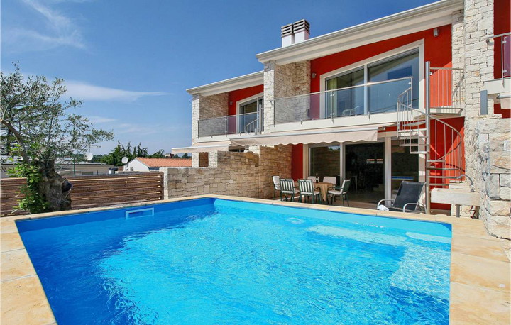 139 M² Casa Vacanza ∙ 3 Camere Da Letto ∙ 6 Ospiti - Umago