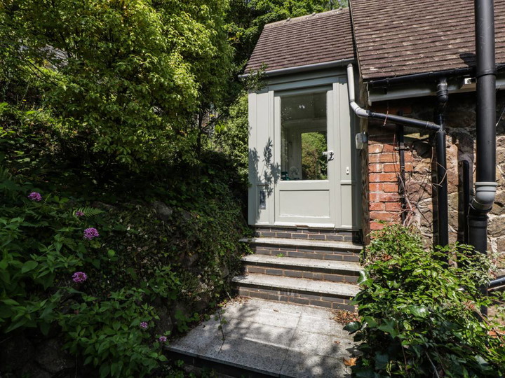Cottage ∙ 2 Bedrooms ∙ 4 Guests - Malvern
