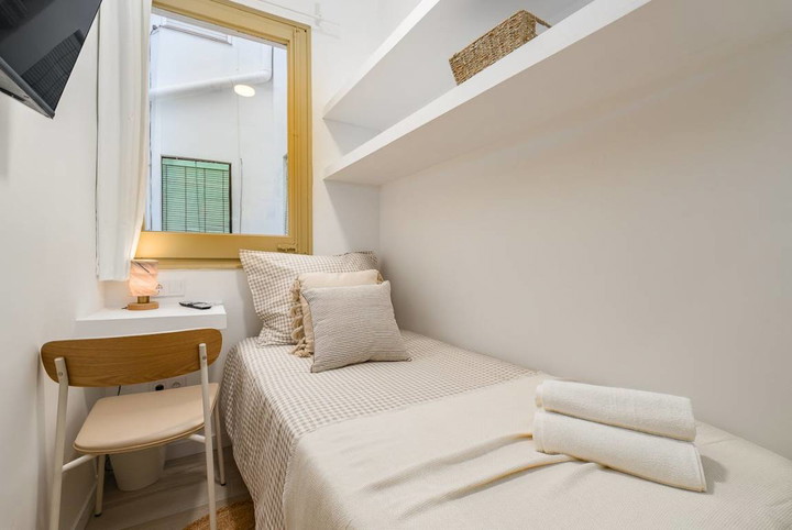 70 M² Private Room ∙ 1 Bedroom ∙ 2 Guests - Barcelona