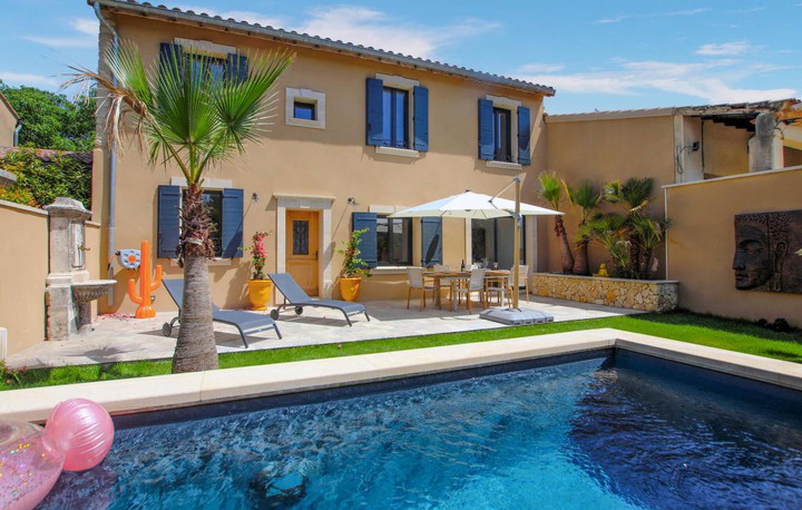 160 M² Casa ∙ 3 Habitaciones ∙ 6 Huéspedes - Carpentras