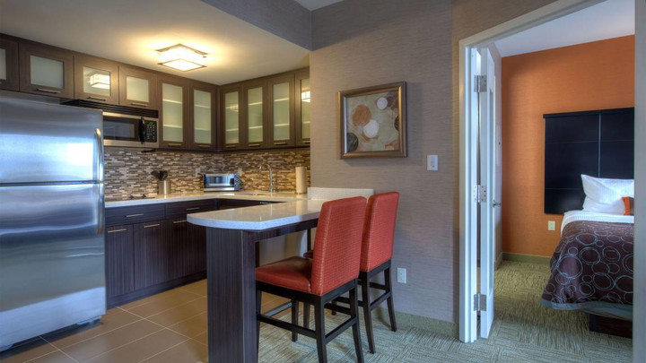Hotel ∙ 1 Bedroom ∙ 3 Guests - Hamilton, ON, Canada