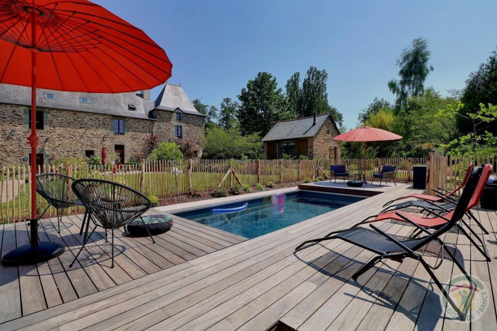 90 M² Gîte ∙ 2 Chambres ∙ 4 Personnes - Bruz