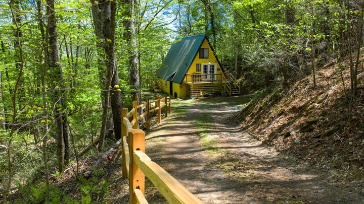 House ∙ 2 Bedrooms ∙ 6 Guests - Murphy, NC