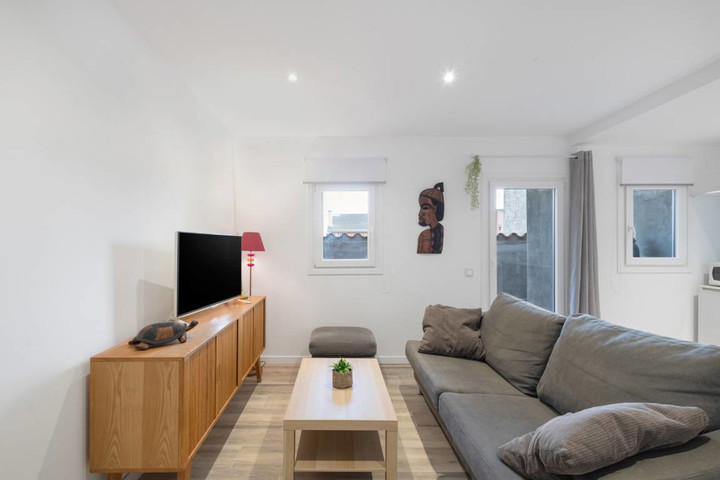 65 M² Apartamento ∙ 2 Habitaciones ∙ 4 Huéspedes - Igualada