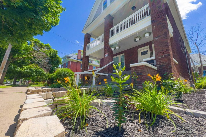 Apartment ∙ 3 Bedrooms ∙ 6 Guests - Niagara Falls