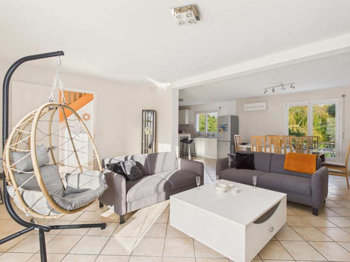 135 M² Huis ∙ 4 Slaapkamers ∙ 8 Gasten - Fouesnant