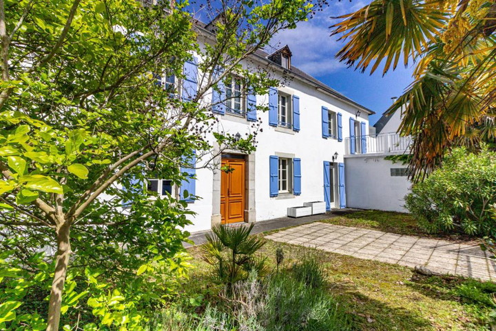 218 M² Gîte ∙ 4 Chambres ∙ 8 Personnes - Hautes-Pyrénées