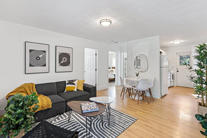 Apartment ∙ 2 Bedrooms ∙ 4 Guests - Fort Lauderdale