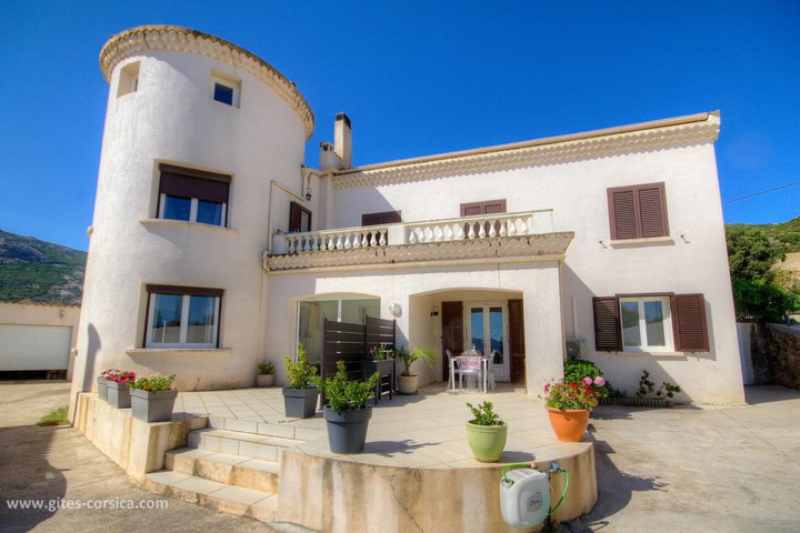 83 M² Gîte ∙ 3 Bedrooms ∙ 4 Guests - Calvi
