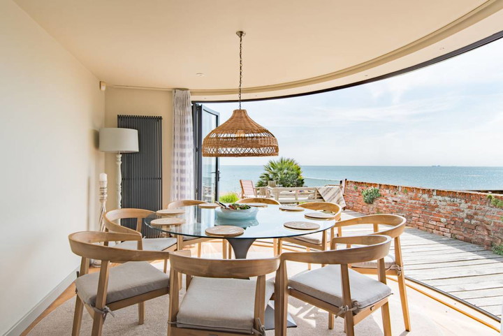Cottage ∙ 4 Bedrooms ∙ 8 Guests - Hythe