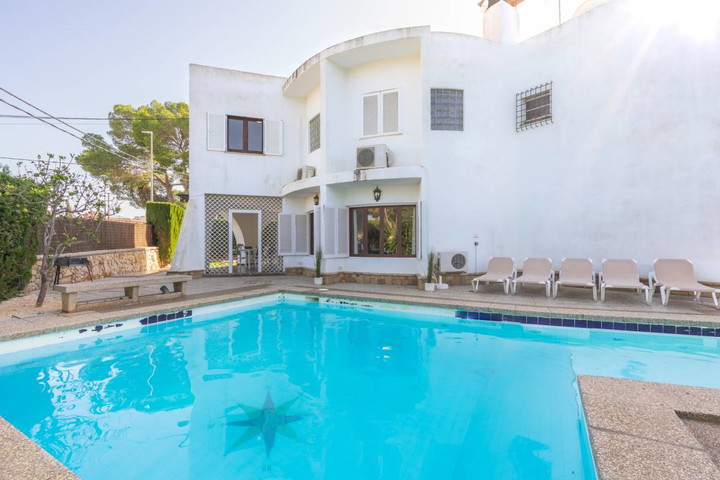 350 M² Villa ∙ 7 Chambres ∙ 14 Personnes - S'Arenal